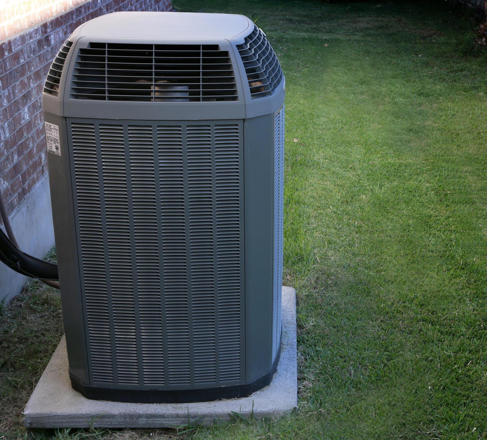 AC FAQ: The Do's and Don'ts of AC Repair | Gary Munson Heating & Air ...